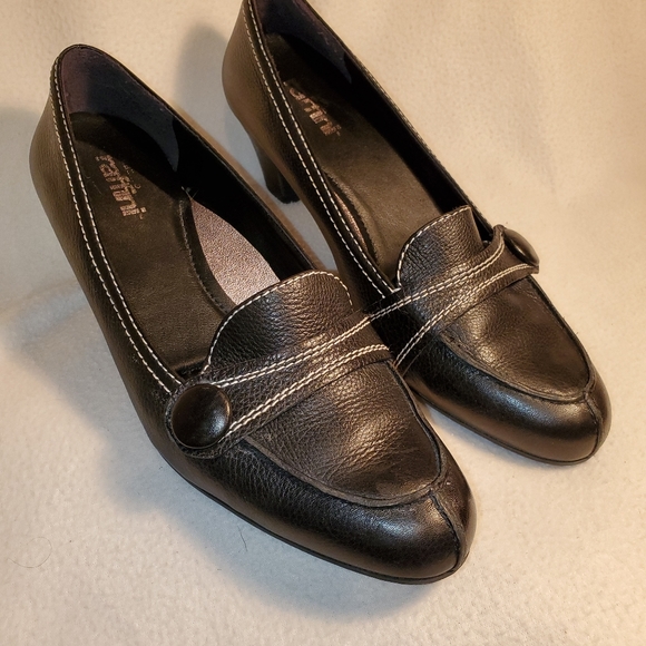 Umberto Raffini | Shoes | Umberto Raffini Black Heels Pumps Size 85 ...